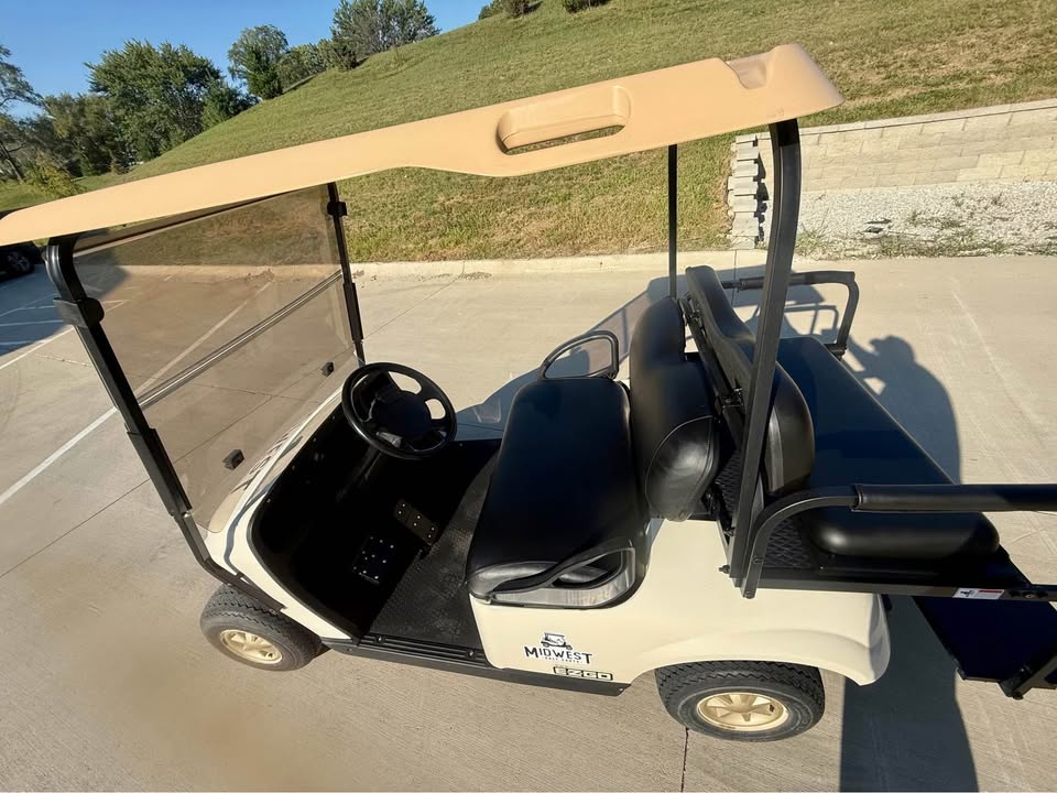2016 EZGO TXT Gas Golf Cart - Midwest Golf Carts